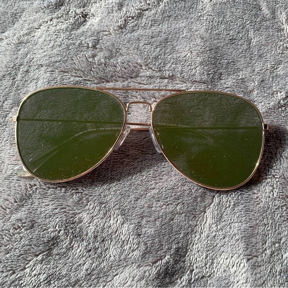 Accessories | Reflective Mirror Lens Aviator Sunglasses | Poshmark